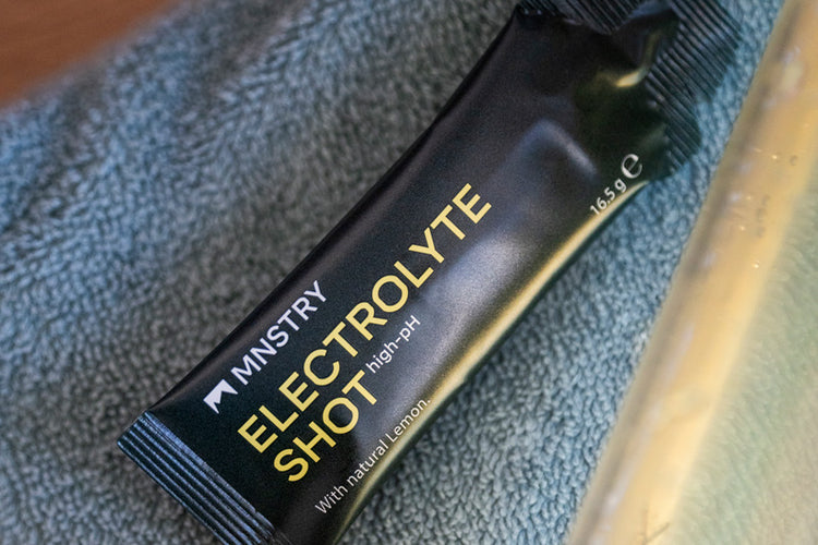 ELECTROLYTE SHOT Lemon Schnelle Regeneration im Sport – MNSTRY